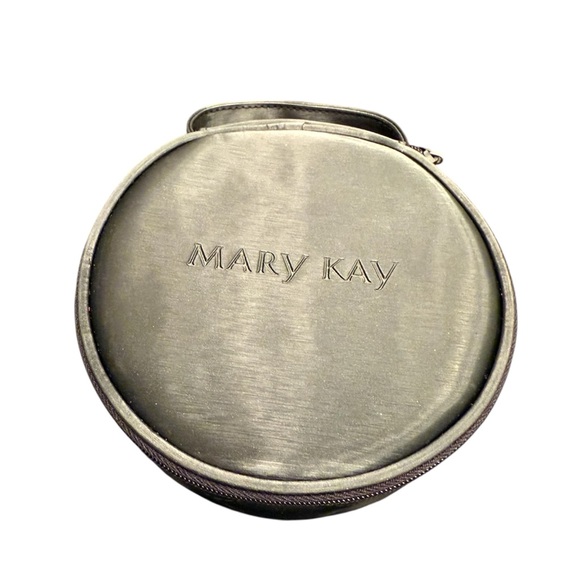 Mary Kay | Bags | New Mary Kay Charcoal Gray Round Structured Makeup ...